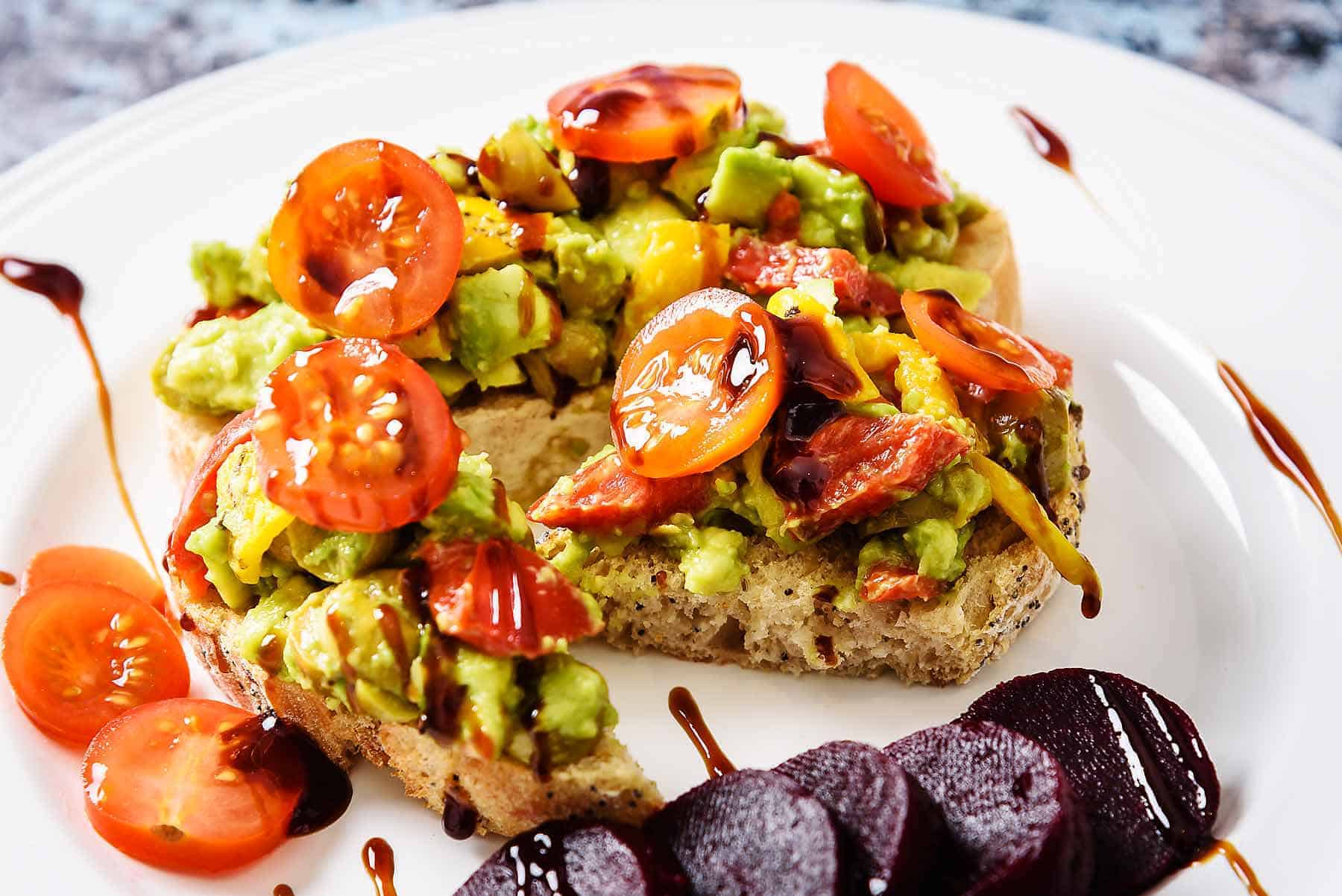 Vegan Avocado & Olive Toast-Topping, quick and easy! - Especially Vegan